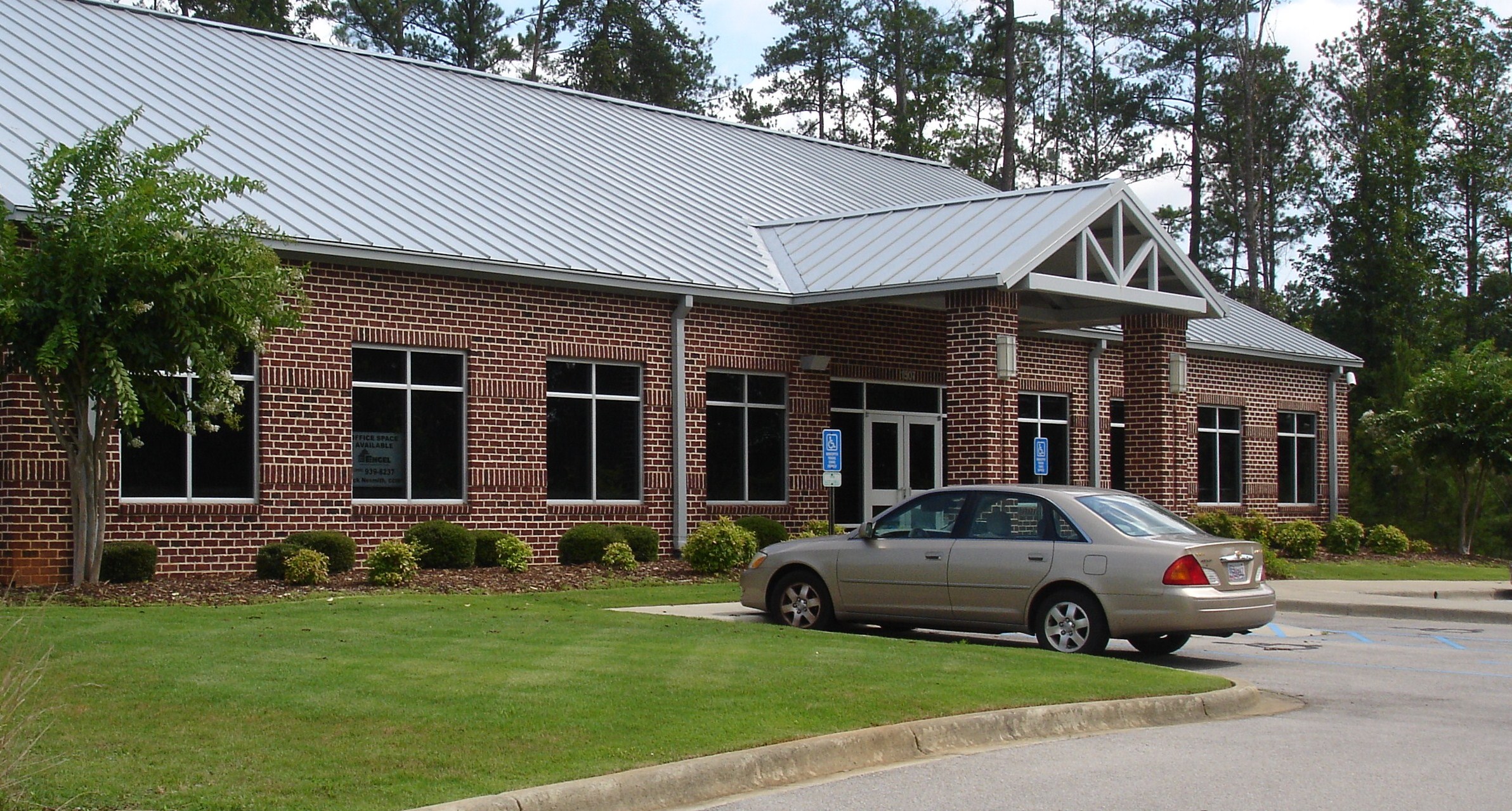 Rock Ridge Professional Office Building - Engel Realty Company, LLC